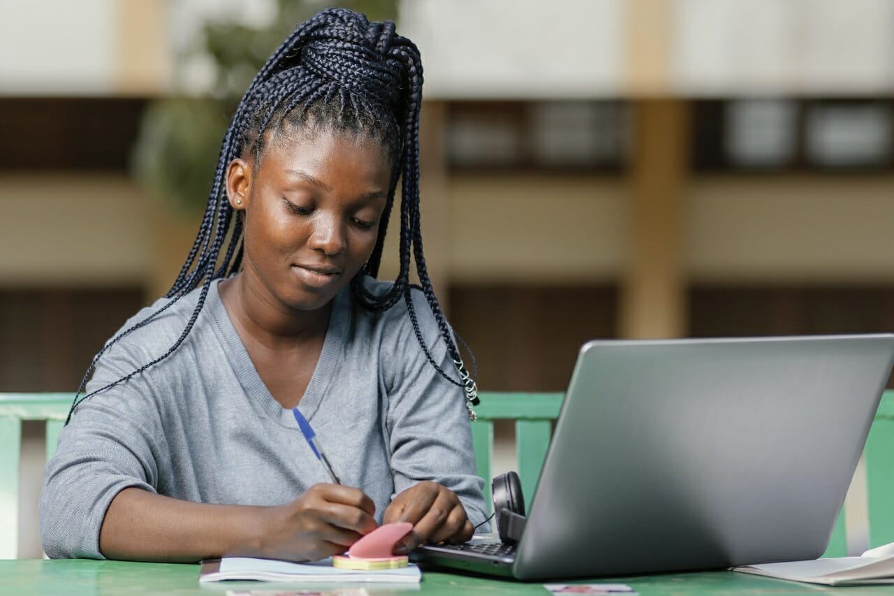 Knight Hennesy annual PhD scholarships | Annual Scholarships Knight Hennesy annual PhD scholarships | Annual Scholarships